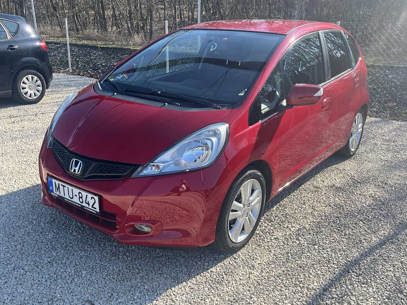 Használt Honda Jazz: 5 ajtós ferdehátú | Vásároljon Approved minősítésű ...